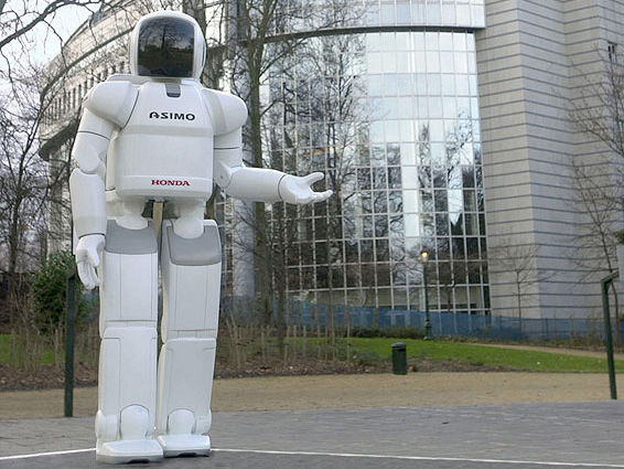 The World's Most Advanced Humanoid Robot Meets Members of the EU ...