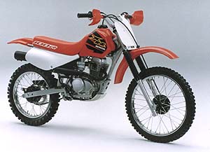 Honda | 扱いやすいサイズの車体に信頼性の高いエンジンを搭載した、オフロード走行専用車「ホンダ XR100R」のカラーリングを変更し発売。