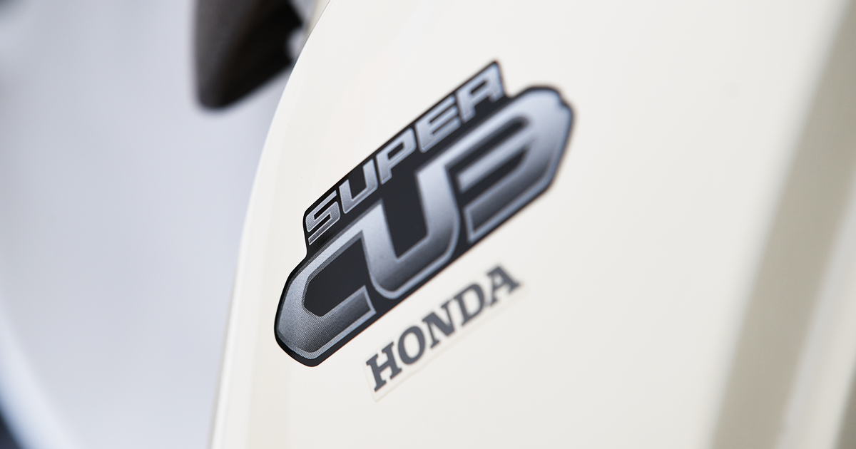 2012 Super Cub 110｜Emblem Gallery｜HISTORY｜Cub｜Honda Global Corporate Website
