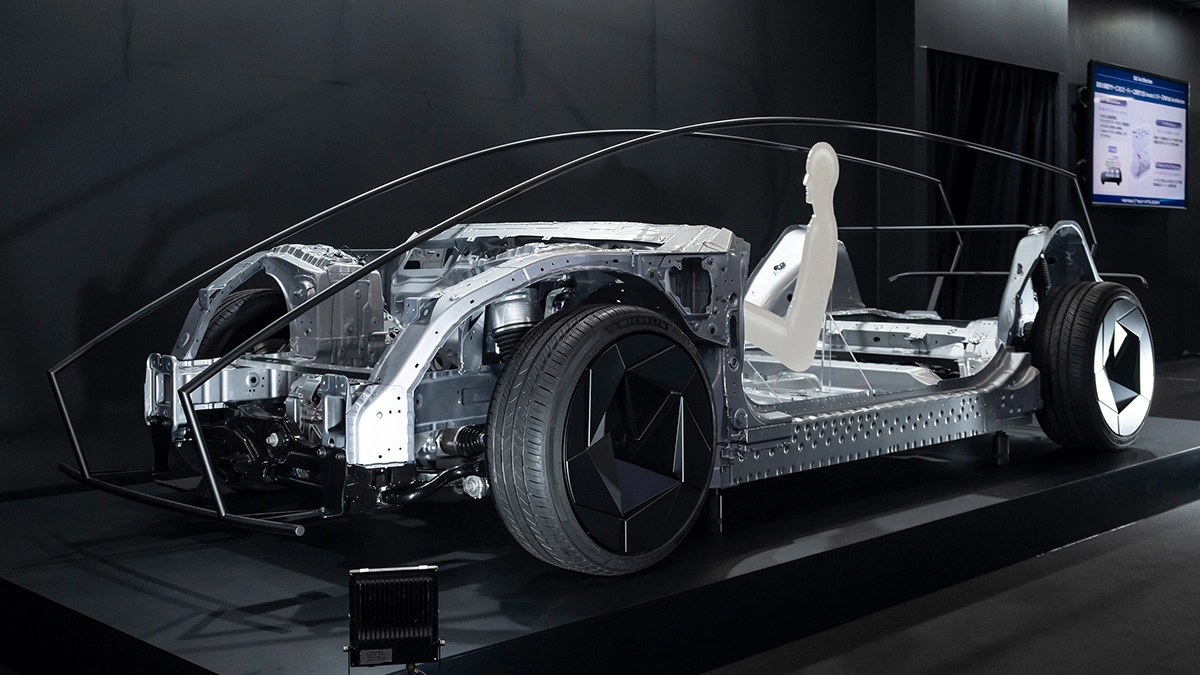 Key Technologies to implement “Thin, Light, and Wise” | Honda ...